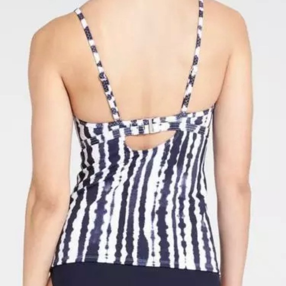 Athleta | Swim | Athleta Wave Break Molded Cup Tankini Swim Top Nwt ...